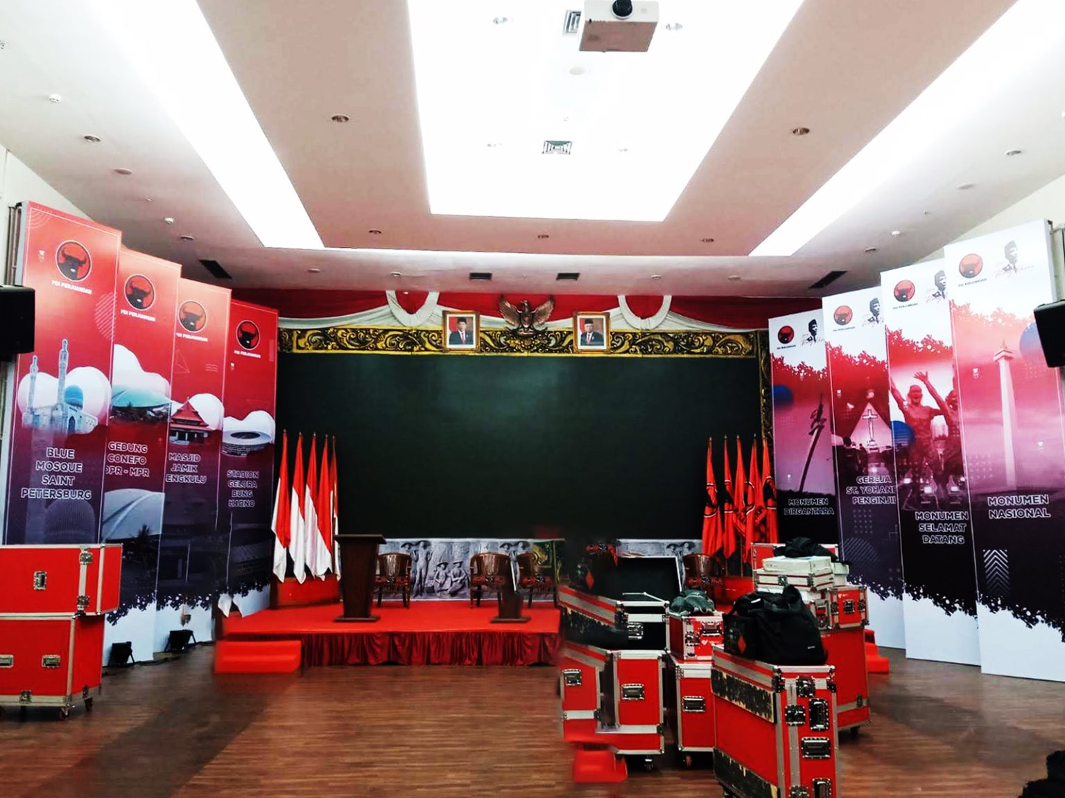 Backdrop Panggung - Harga, Ukuran, Bentuk, Desain, Contoh