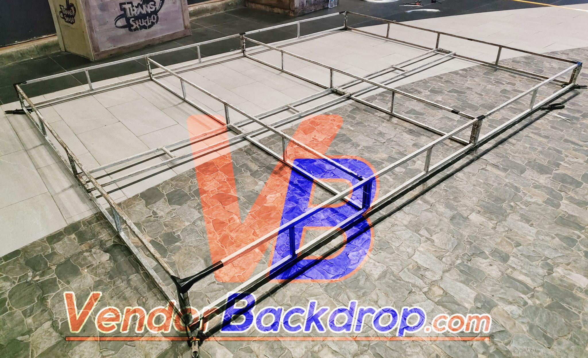 Sewa Rangka Backdrop - Rangka Besi dan Rangka Kayu.